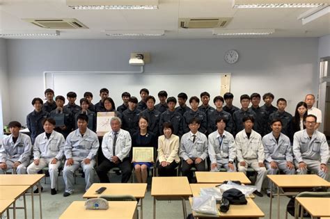2024年5月27日 静岡県立富岳館高校への物品寄附について感謝状を拝受 遠藤建設株式会社