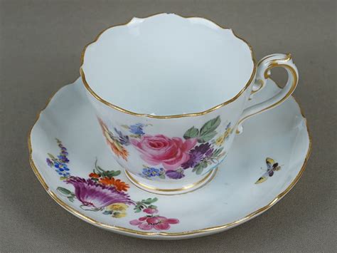 Чайная пара «Цветы и насекомые фарфор роспись золочение Германия