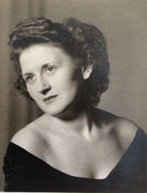 Martha Kathryn “mart” Eberhardt Wallace 1915 2011 Monumento Find A