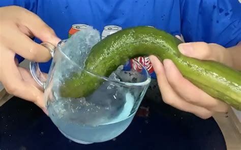 吃软黄瓜的点水成冰 哔哩哔哩