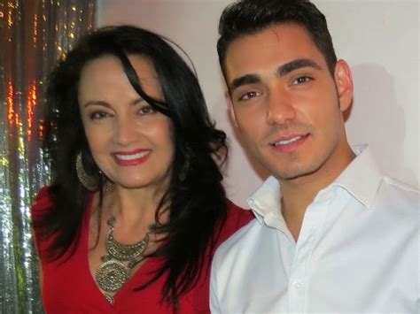 Zona De Famosos Irene Arcila Reconocida Por Ficyt Mexico