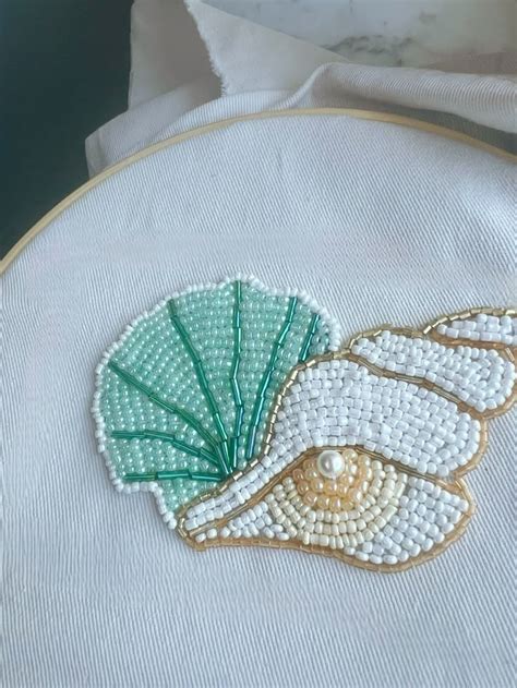 Bead Embroidery Sea Shell In 2024 Bead Embroidery Jewelry Beaded