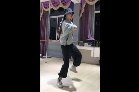 人体大幅度动作图像数据集 AI训练集 景联文科技