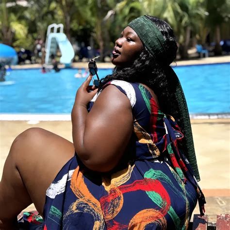 Mzansi Blessed Hips😍🧡🧡🧡😋 Facebook