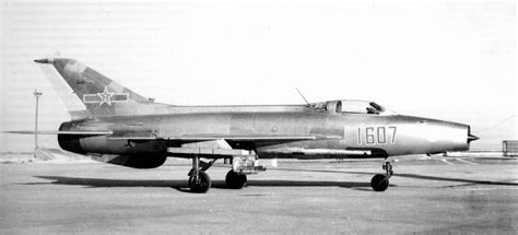 如何从外形分辨歼5、歼6、歼7、歼8各机型的具体型号的区别？ 知乎