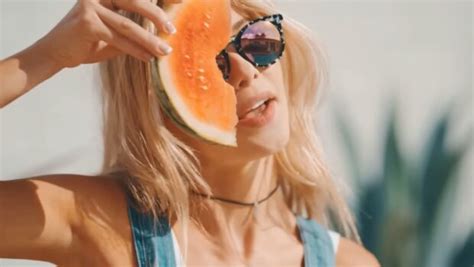 Як у домашніх умовах вивести пігментні плями від сонця Читайте на Ukr Net