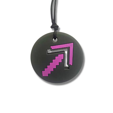 Arrow Chew Pendant Chooze