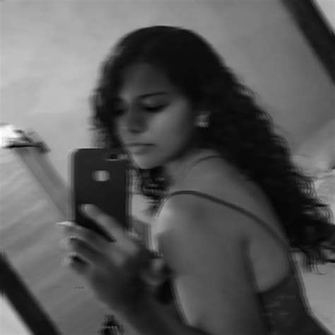 Mik Threads Say More