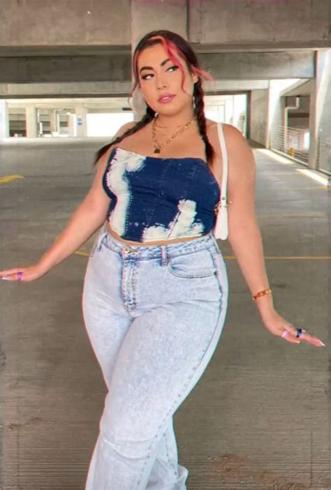 Pin De Taylor Madge Em My Style Garotas Moda Para Gordinhas Looks