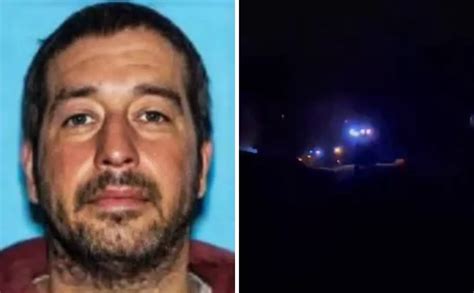 Tirador En Maine Policía Rodea Casa De Robert Card