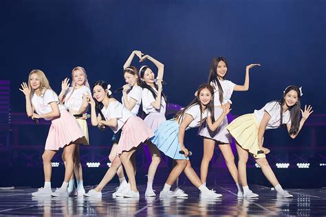 빠른 시일 내에 다시 모이겠다…소녀시대 15주년 활동 마무리