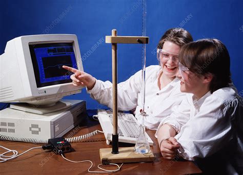 Babes Performing A Titration Stock Image H460 0247 Science Photo Library