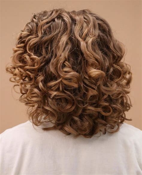60 Styles And Cuts For Naturally Curly Hair In 2025