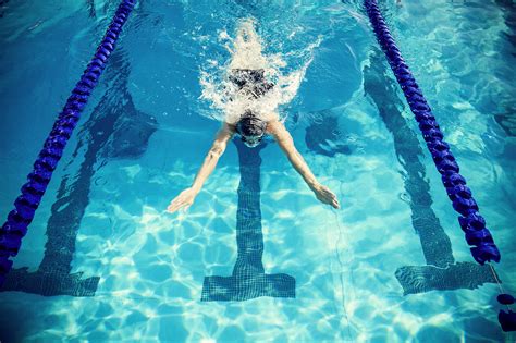 Dive Into Action Hd Sports Swimming Wallpaper