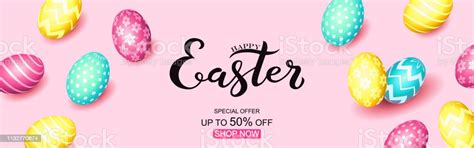손으로 스케치 행복 부활절 텍스트 판매 태그 손으로 그린 부활절 판매 특별 행사 포스터 온라인 쇼핑 배너 템플릿 레터링 타이포 그래피 분홍색 배경에 달걀 프레임과 동기 부여
