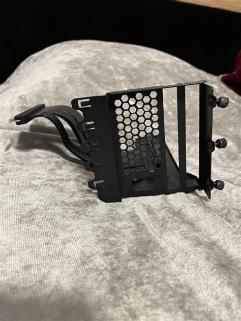 Phanteks Vertical Gpu Mount