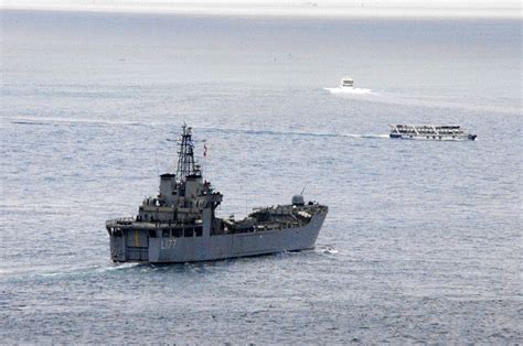 warships on the bosphorus l 177 jason class greece
