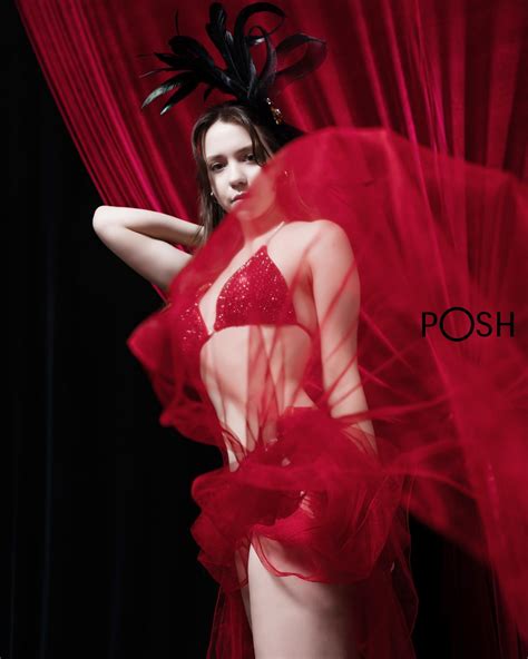 포쉬스튜디오 포쉬스튜디오 4월 이벤트 1 플라워 프로필 2컨셉 10만원 2 플라워 프로필