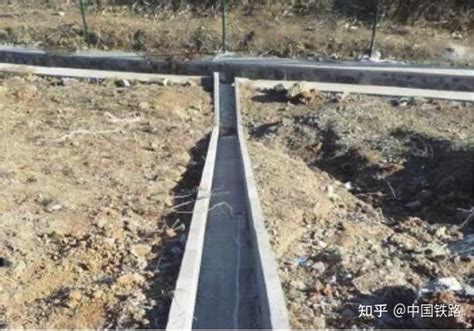 【铁道知识·工务】铁路路基是如何排水的？ 知乎