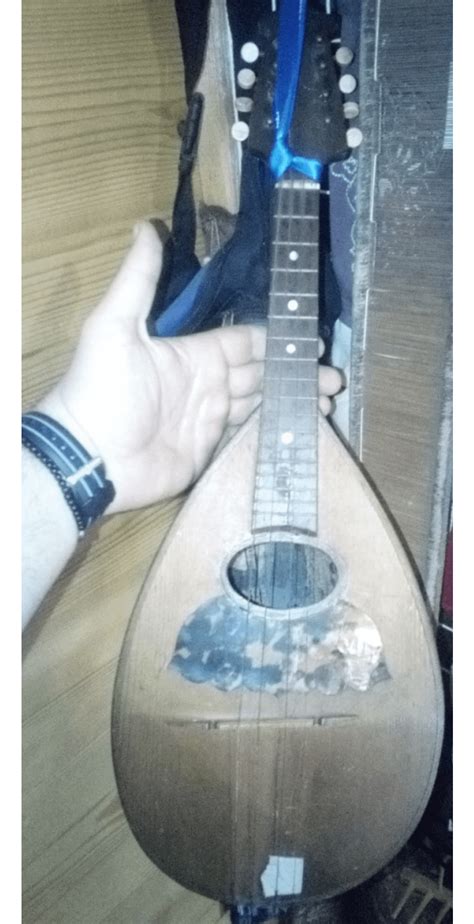 guys can anyone help me do determine what is this and approximately how