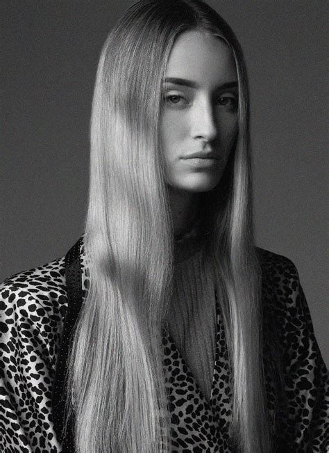 Brave Models Isabelle Schilling