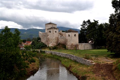 Pirot Mariniranje