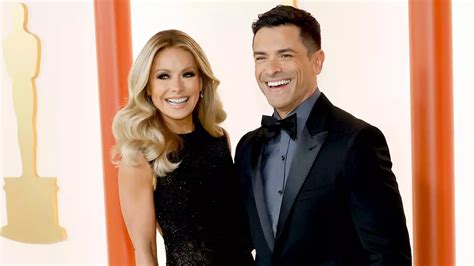 Kelly Ripa Posts Shirtless Thirst Trap Pic Of Husband Mark Consuelos United States Head Topics