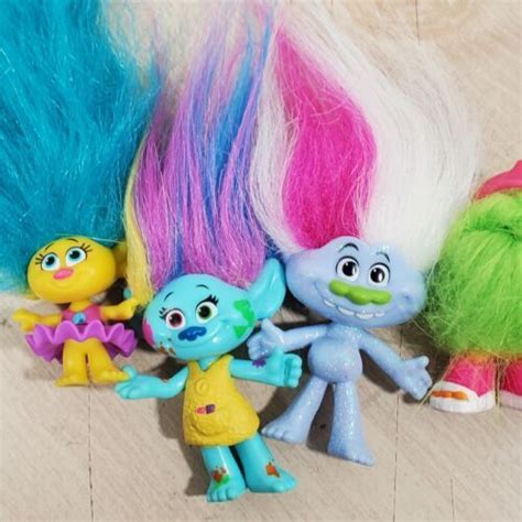 4 Dreamworks Trolls Mini Figures Glitteriffic Guy Harper Fuzzbert
