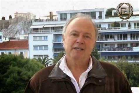 ΕΧΕΙ ΜΕΓΑΛΑ ΚΑΚΑΛΑ Ο ΗΘΟΠΟΙΟΣ ΓΙΩΡΓΟΣ ΠΕΤΡΟΧΕΙΛΟΣ ΒΓΗΚΕ ΚΑΙ ΣΤΗΡΙΖΕΙ ΑΝΟΙΧΤΑ ΤΗΝ ΧΡΥΣΗ ΑΥΓΗ ΣΤΟ