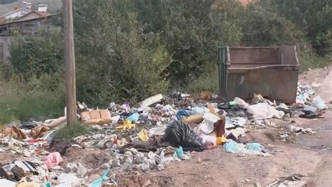 Штип Контејнерите празни диви депонии на сите страни Сител Телевизија