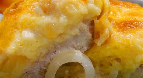 Свинина в духовке — 8 простых и вкусных рецептов запеченного мяса