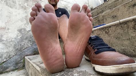 Spy Male Feet Hunting Feet Video Thisvid Com