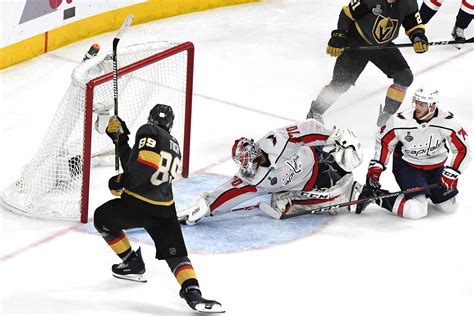 Braden Holtby Save