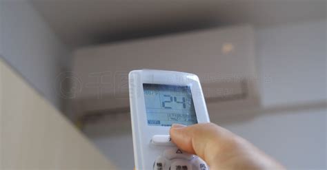 炎炎夏日视频模板 4K开空调炎炎夏日避暑清凉空调房 实拍视频免费下载 mov格式 4096像素 编号40299526 千图网