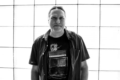 Regardez Mark Grey Sur Paris Opera Play