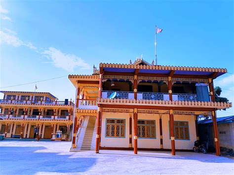 င်းၼွင်မူဝ်ႁွင်ႇ ဝဵင်းမိူင်းယႆ နောင်မိုကျောင်း မိုင်းရယ်မြို့