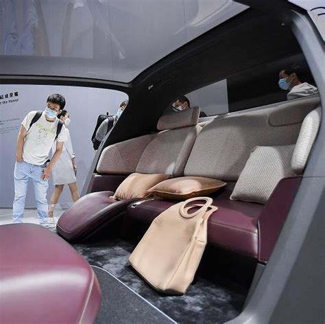 Nio Which One To Pick Nio Or Xiaopeng Motors Nio