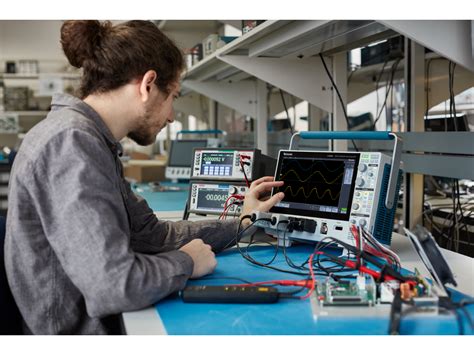 Tektronix 3 Serisi Mdo Mixed Domain Osiloskop Netes Mühendislik