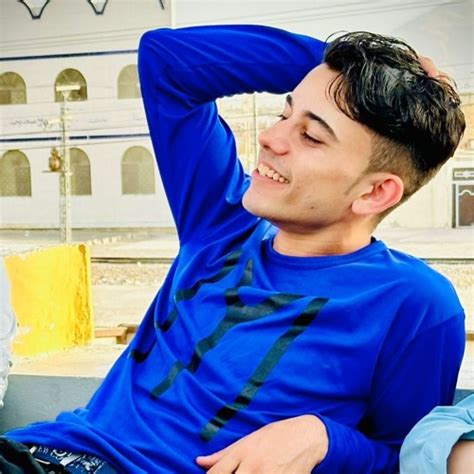 Stream 🤩 Aye Aye Aye 😍 Uff Uff Uff ️ 🥰enjoy Guys🥳 By Feroz Khan Kakar 🎧