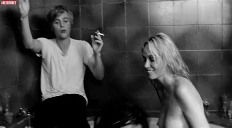 naked anna bondareva in lotus eaters