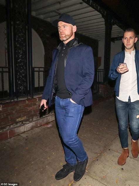 Wayne Rooney Challenges Jonathan Ross To A Boxing Match After Nine Year