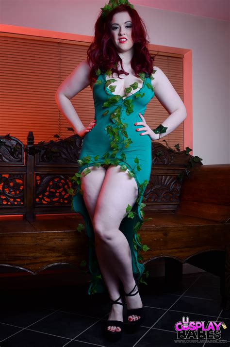 Cosplay Girl Jaye Rose Loves Using Her New Sex Toy Photos