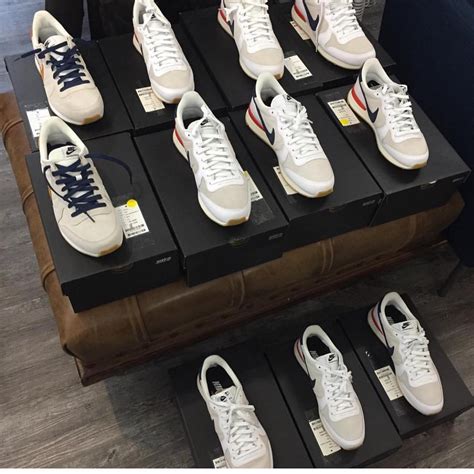 서울쇼룸 매거진 Today 레드마커 Redmarker 🔥 인기폭주 사이즈재입고 나이키