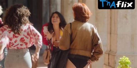 Lia Carvalho Butt Underwear Scene In Doce Tnaflix Com