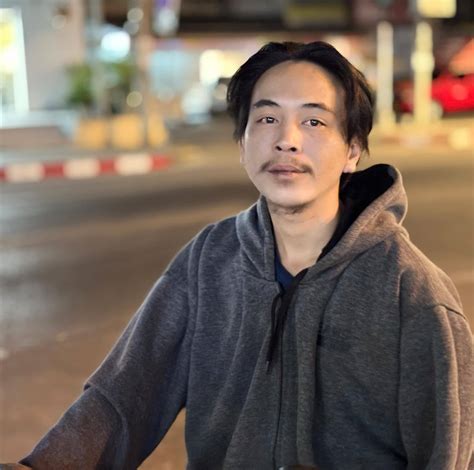 Flash Express พบกับอนุเสาวรีย์ส่งสุข💛 Facebook