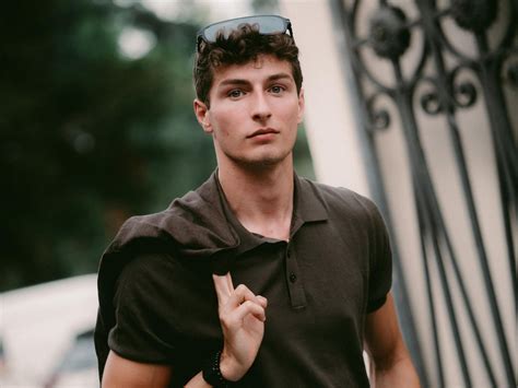 Polska Gwiazda Sportu Jak Hamilton I Leclerc Roman Biliński Modelem