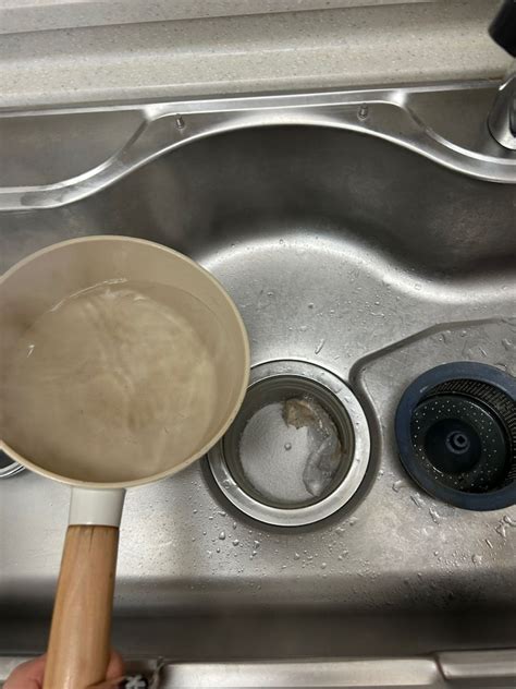 싱크대 배수구 쉽게 청소하는 초간단 꿀팁 🫧🧼 오늘의집 고수들의 꿀팁 라이프스타일 슈퍼앱 오늘의집