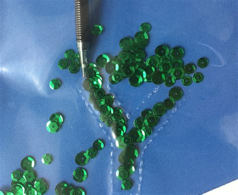 Vikalpah DIY Wall Art Using Sequins