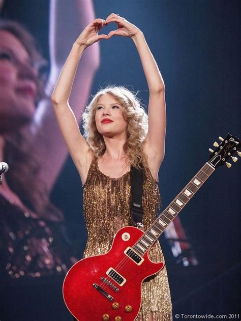 Fearless Tour Heart Hands
