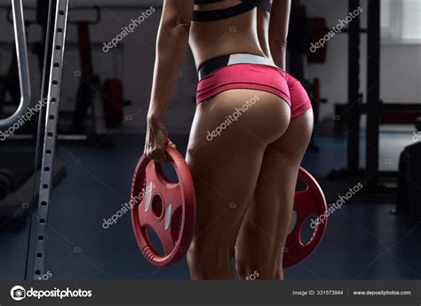 Female Fitness Models Glutes